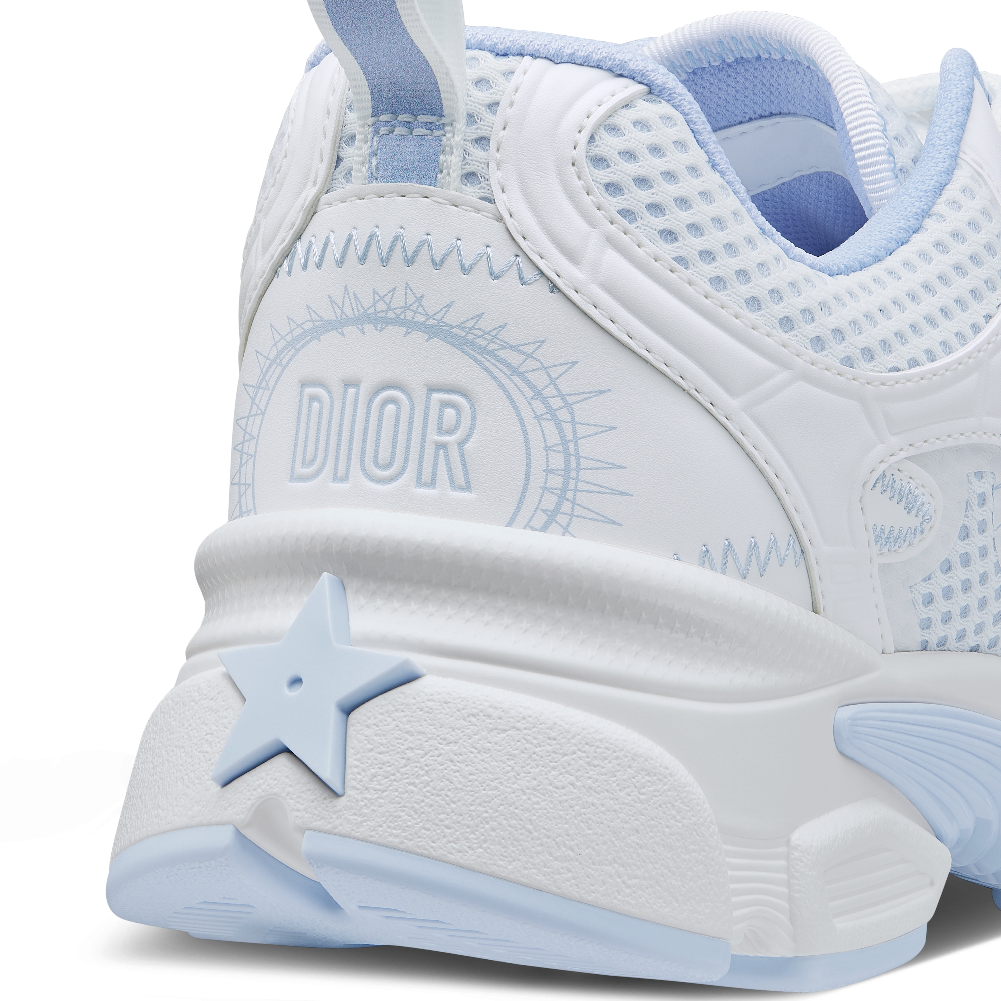 Dior Chrono 运动鞋 白色和天蓝色网眼织物和皮革效果镶片 | DIOR