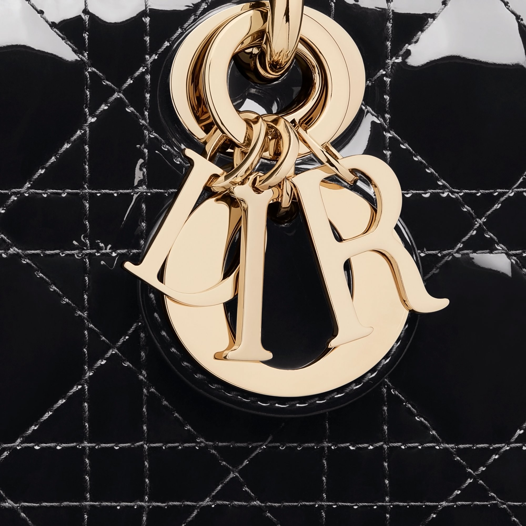 小号 Lady D-Joy 手袋 黑色漆皮牛皮革藤格纹 | DIOR